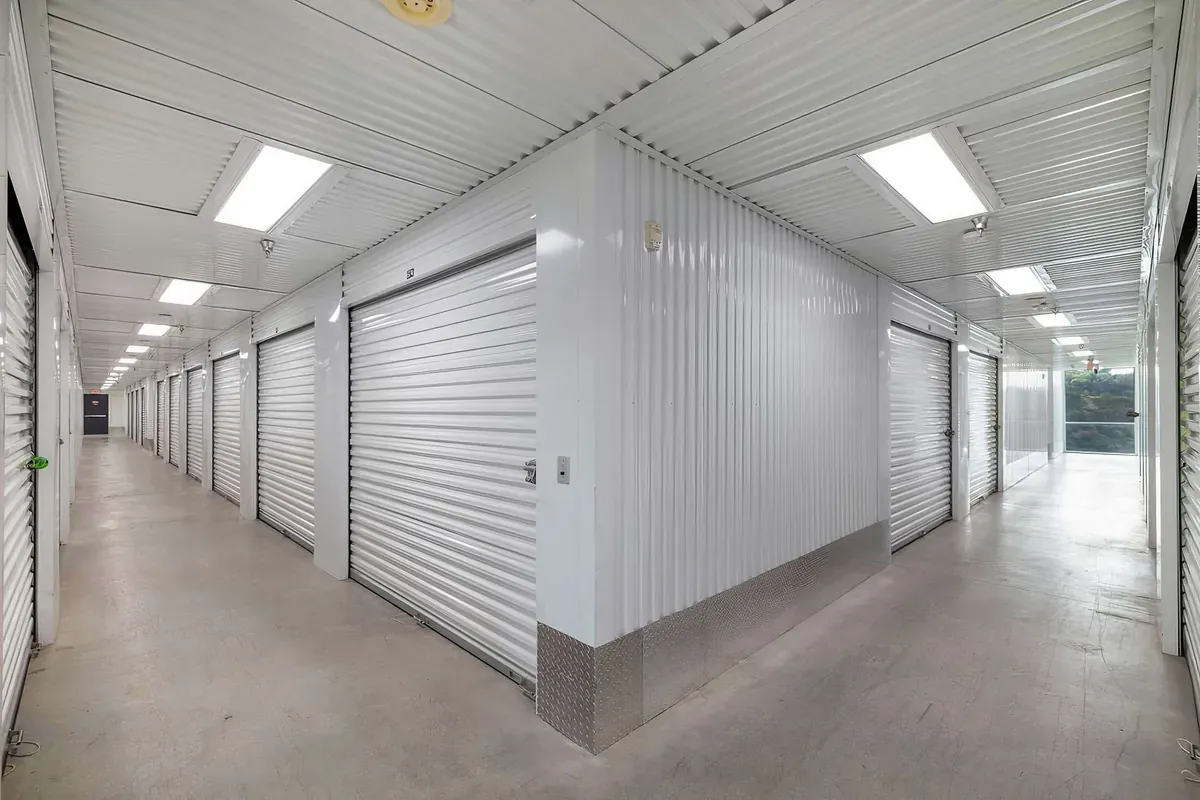 Self Storage Units in Austin, TX | Bee Caves Rd